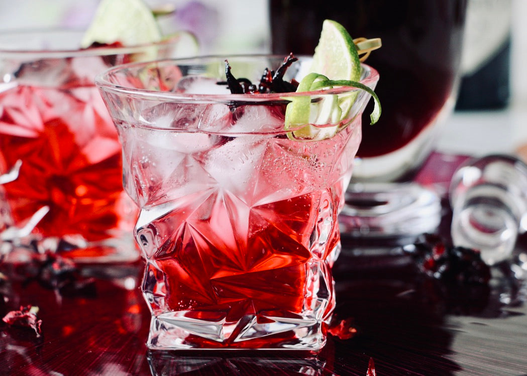 Cocktail au sirop d’hibiscus – Chez Marthe boutique